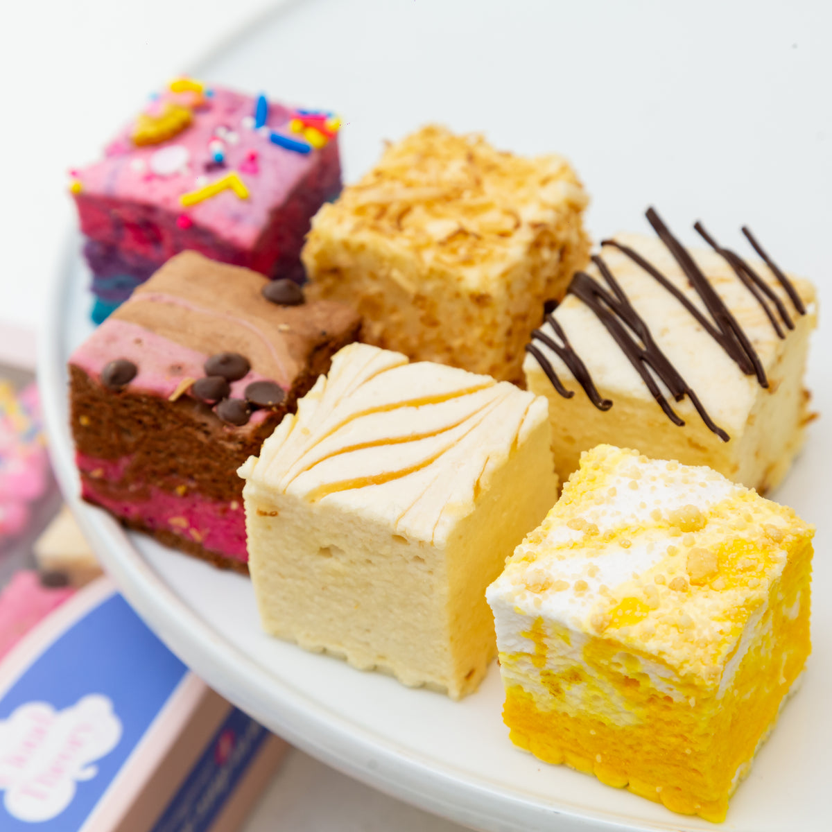 Assorted Gourmet Marshmallow Box (12 Pieces)
