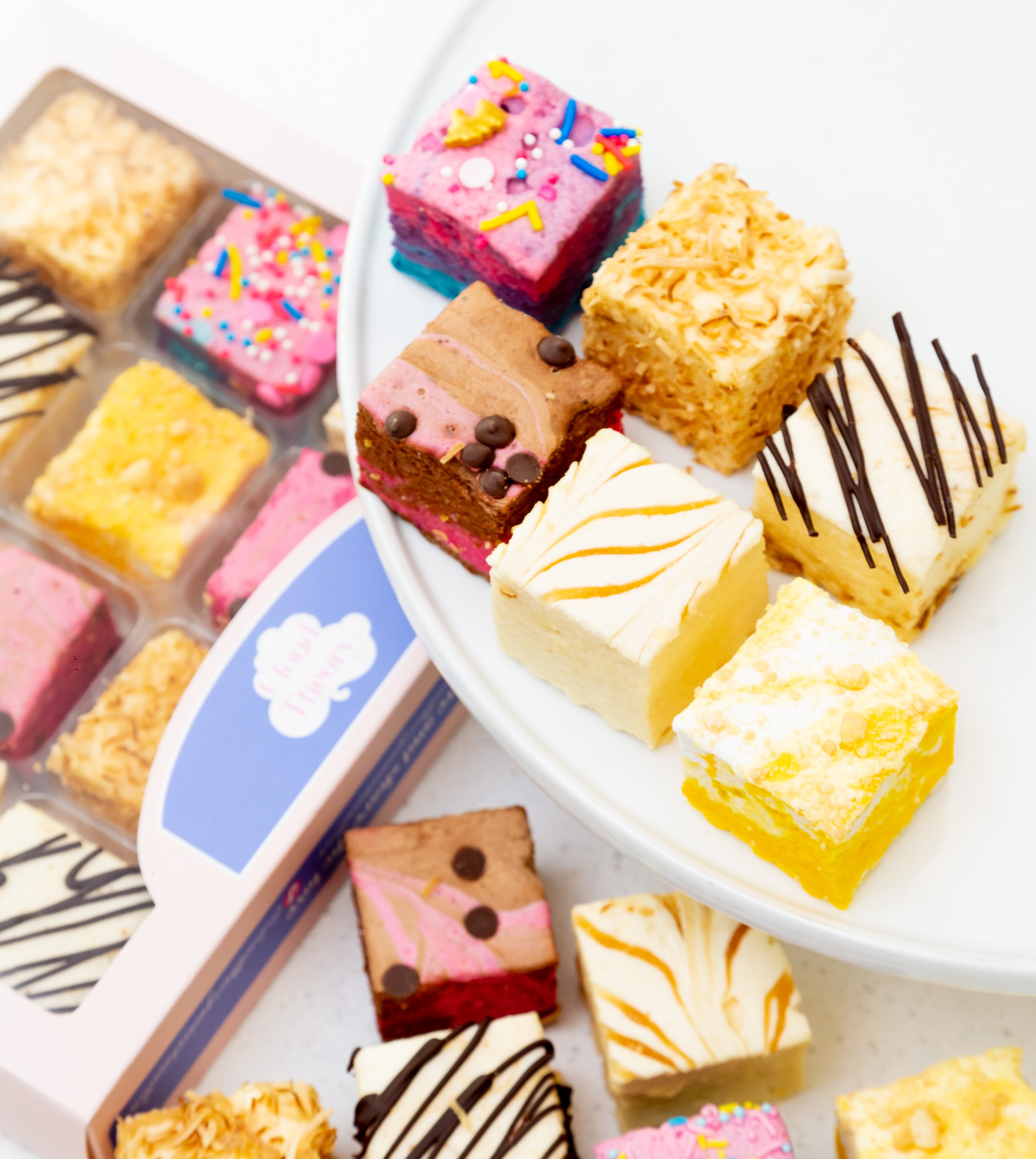 Assorted Gourmet Marshmallow Box (12 Pieces)